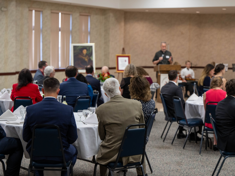 Read: Attorney John J. Bursch wins top Catholic legal award | Diocese ...